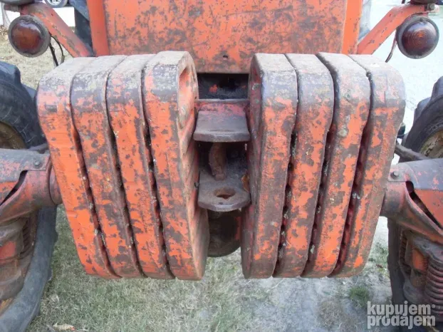 Belarus LTZ MTZ T40 prednji tegovi - KupujemProdajem