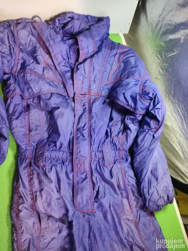 Ski kombinezon unisex za visinu oko 165 cm i jos ski opreme ...