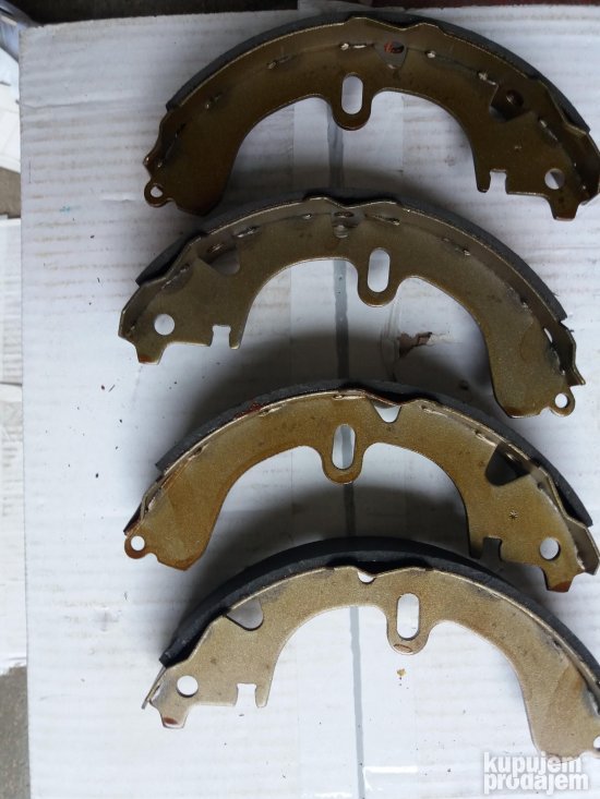 Pakne Toyota Corolla KM814 - KupujemProdajem