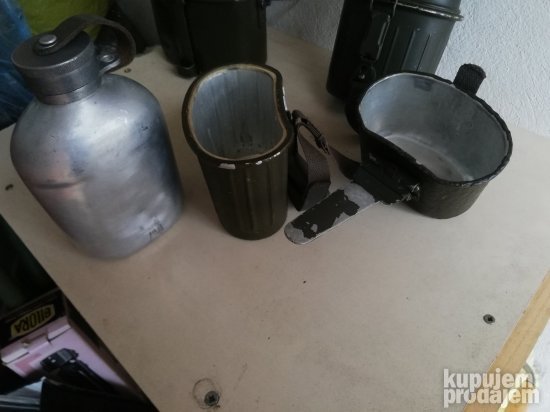 Nemačka vojna manjerka i porcije sa čuturom - KupujemProdajem