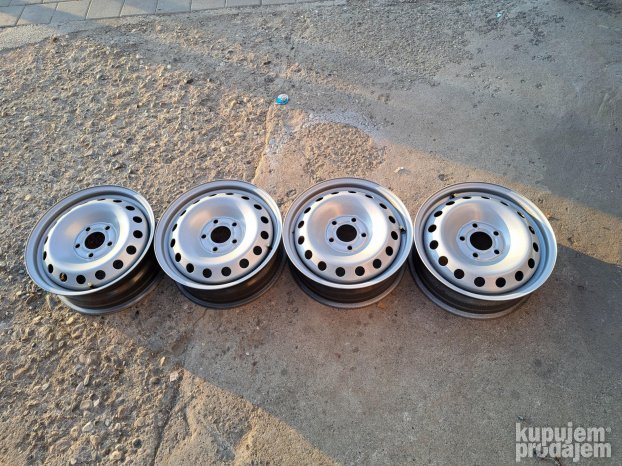 Celicne Felne 16Coli Reno Trafic 5x118 kao nove - KupujemProdajem