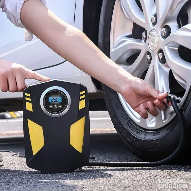 Digitalni kompresor za pumpanje guma za automobile 12V - KupujemProdajem