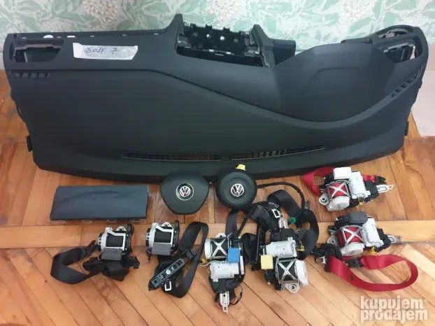 Instrument tabla, airbag, pojasevi za W Golf 7 - KupujemProdajem