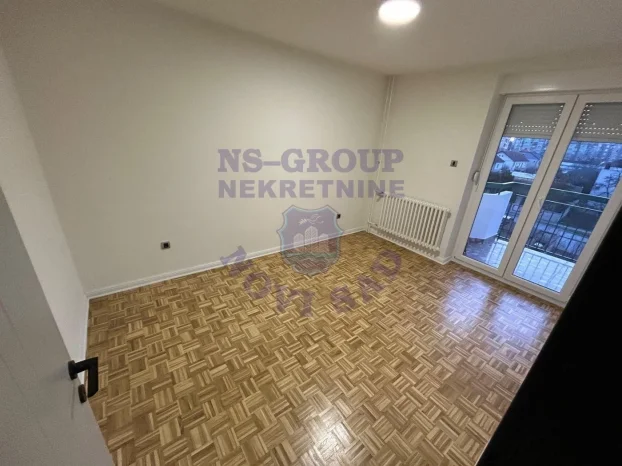 Dvosoban stan na prodaju - Cara Dušana, Novi Sad - KupujemProdajem