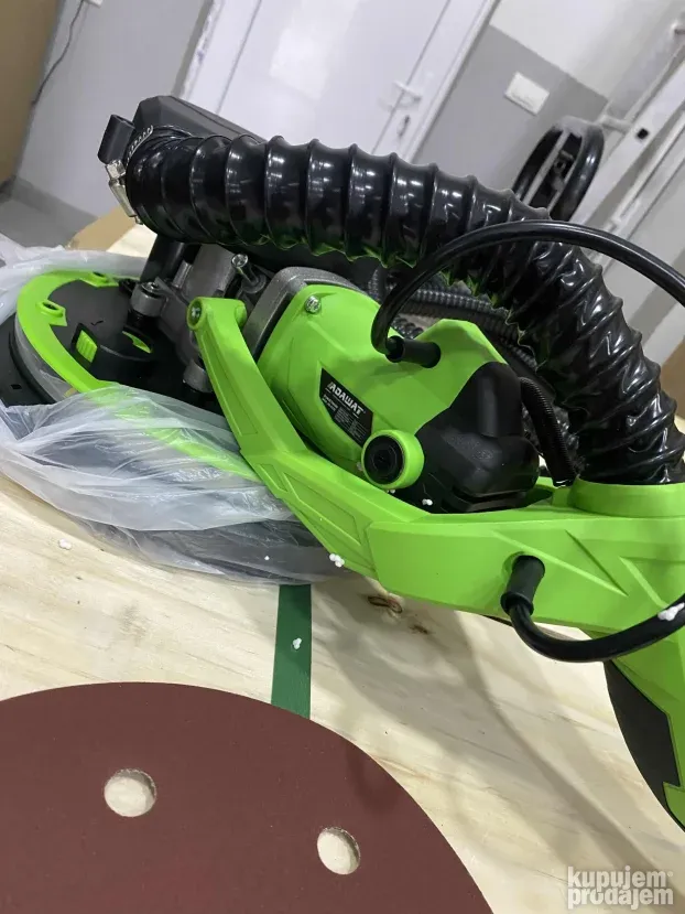 Zirafa za zidove 1500W sa usisivacem i led lampom - KupujemProdajem