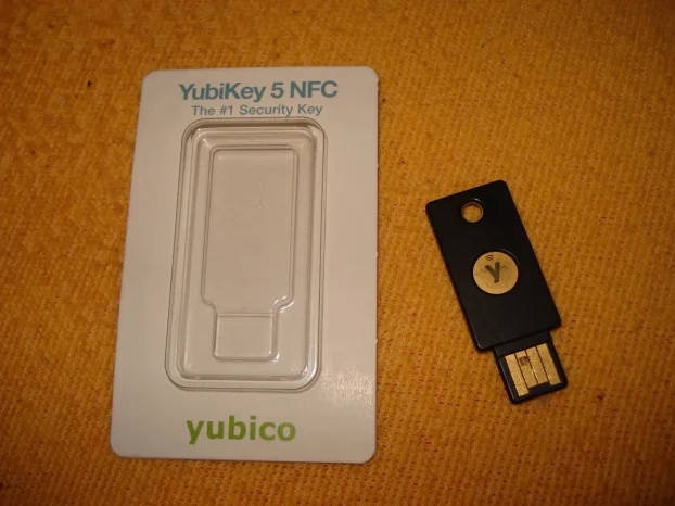 YubiKey 5 NFC - KupujemProdajem