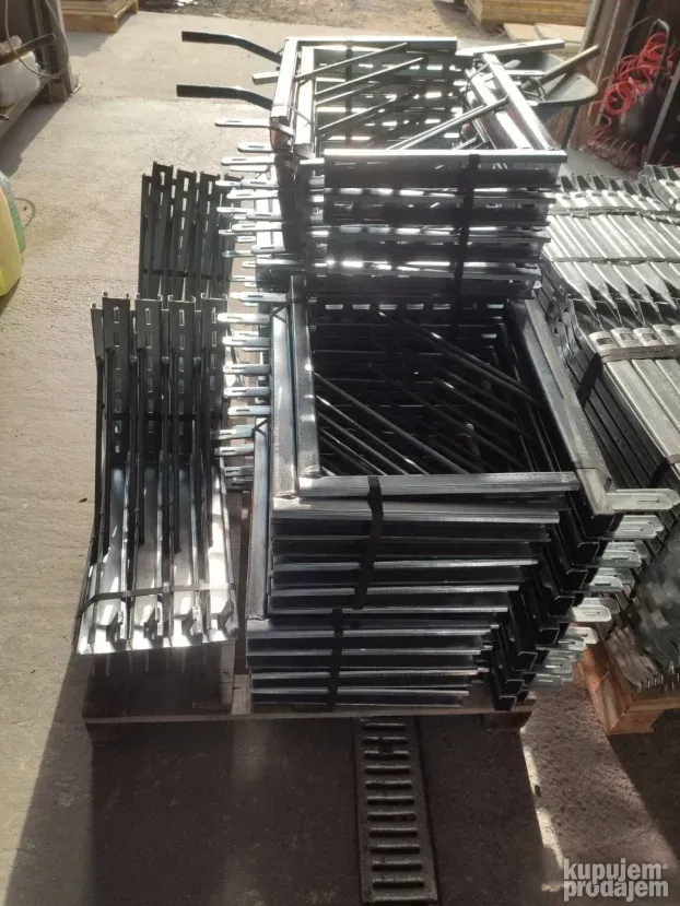 Gradjevinarstvo vinkla metalna 15x45 - KupujemProdajem