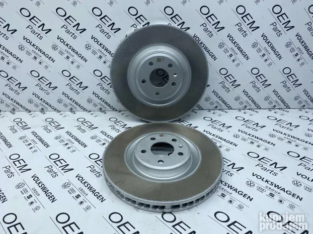 Prednji diskovi - 95B 615 301 AB - za Poreche Macan 2.0T - KupujemProdajem