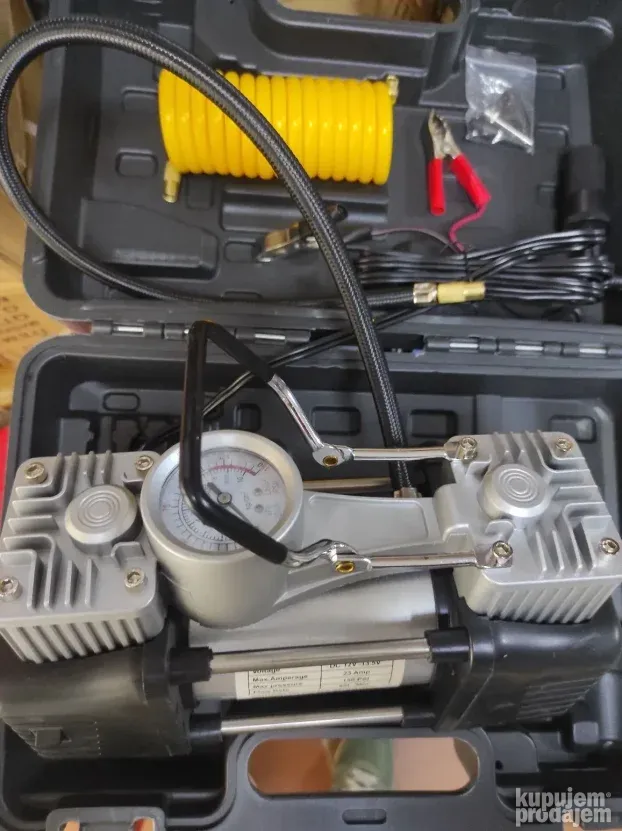 Kompresor za auto kompresor za pumpanje guma u pvc koferu - KupujemProdajem