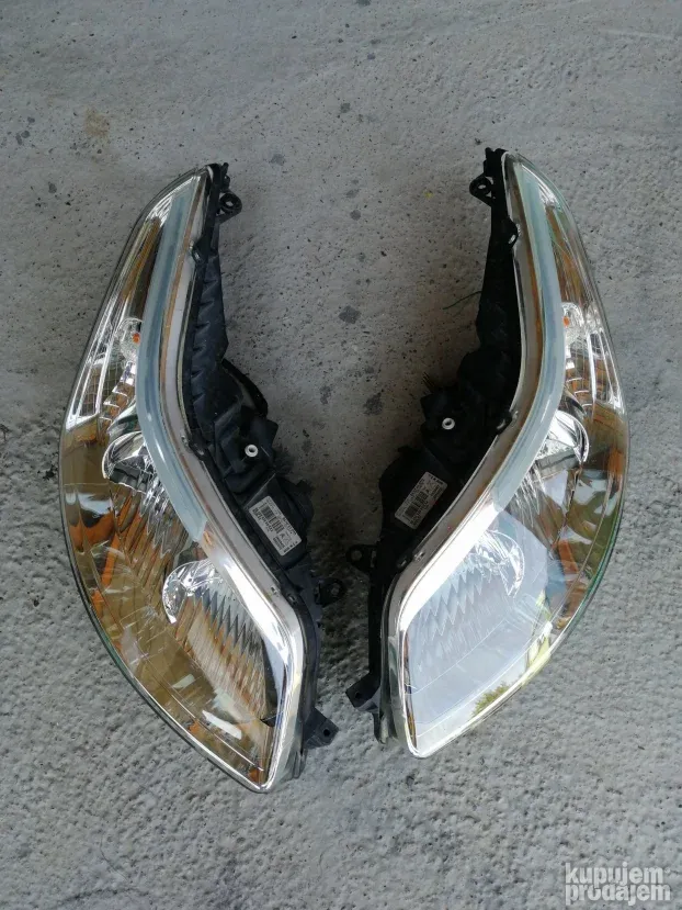 Farovi Citroen C4 - KupujemProdajem