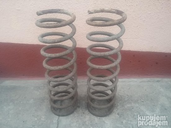 Zadnje opruge Lada 2121,21213,21214 Niva par - KupujemProdajem