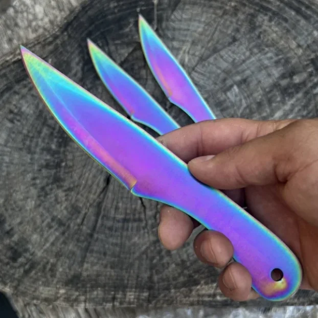 Set od 3 noža za bacanje - RAINBOW KNIVES, kameleon boja - KupujemProdajem