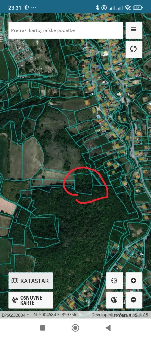 Prodaja dva placa u Beočin Selu - KupujemProdajem