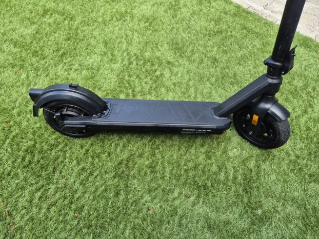 Elektricni trotinet Vmax VX2, neproveren,bez punjaca,uvoz CH ...