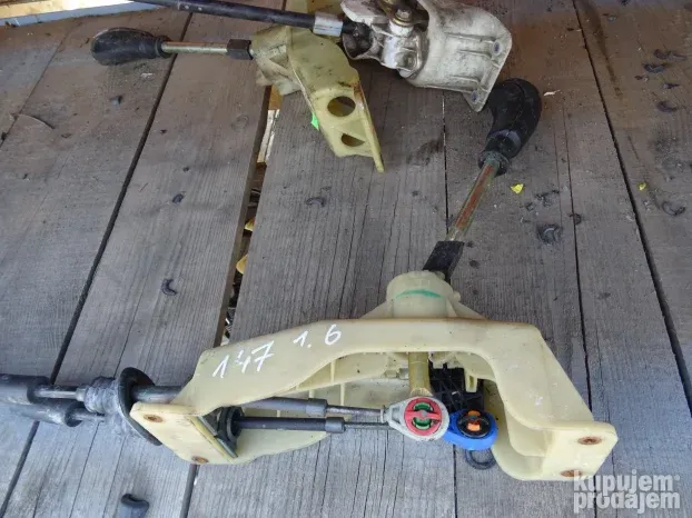 Alfa Romeo 147 1.6 šalt hebla - KupujemProdajem