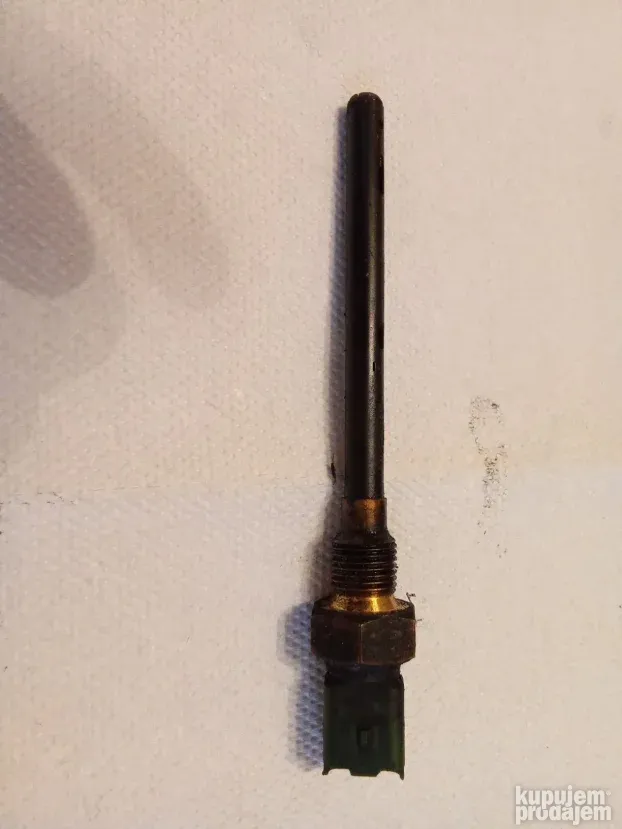 Merac ulja u motoru Peugeot 407 1.6 hdi - KupujemProdajem