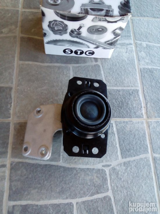 Nosac motora desni Pezo 307 Citroen C4 1.6 16 v motori - KupujemProdajem