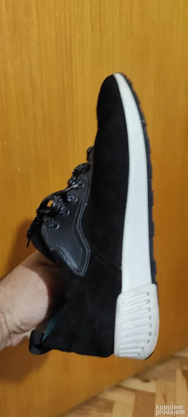 Labrador ženske patike br.39 - KupujemProdajem