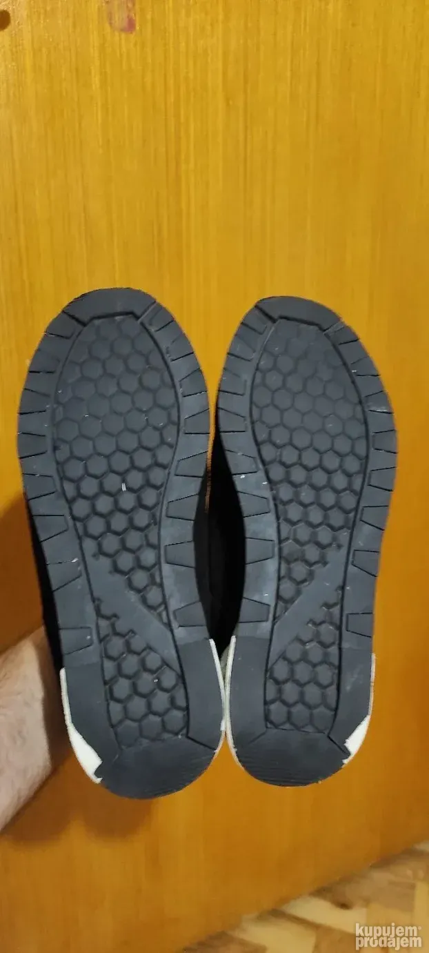 Labrador ženske patike br.39 - KupujemProdajem