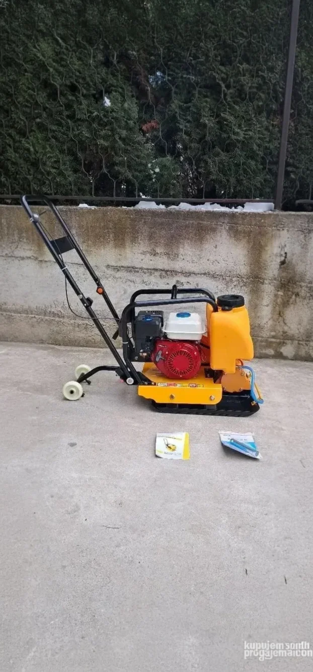 Vibro ploca (zaba) 90kg + guma za behaton NOVO - KupujemProdajem