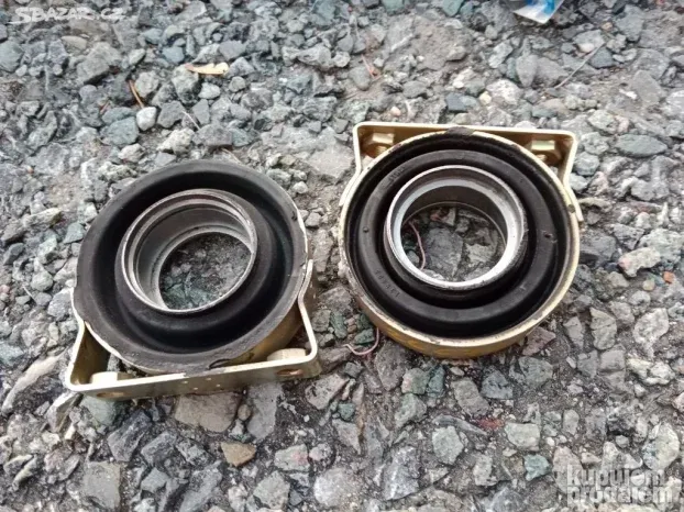 Nosač kardana bez ležaja lada 2101-2121 - KupujemProdajem