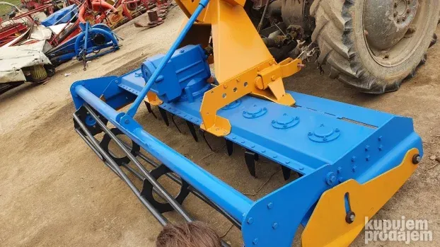 Roto drljaca 2.5m odlivna sicma nozevi - KupujemProdajem