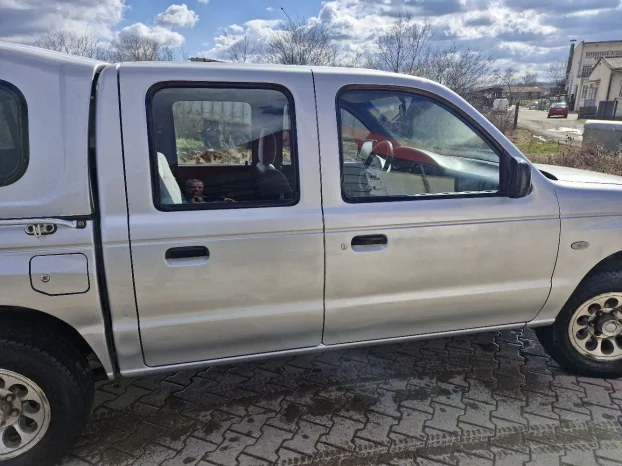 Mazda B 250 - KupujemProdajem