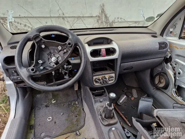 Instrument tabla Opel Corsa C Combo - KupujemProdajem