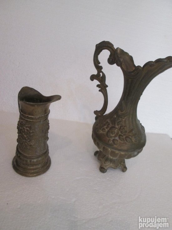 2 mala ukrasna bokala - KupujemProdajem