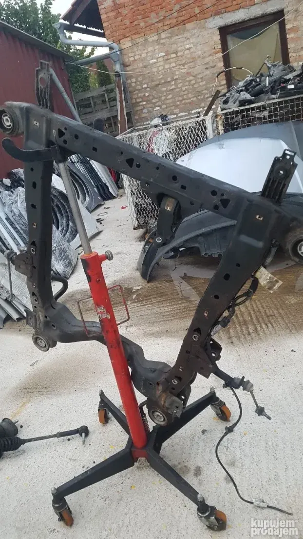 Most Prednji Trap Opel Insignia 4x4 Kolevka - KupujemProdajem