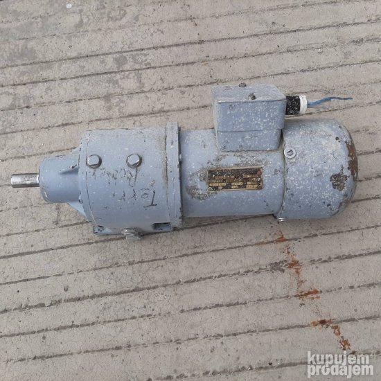 Elektromotor sa reduktorom (dvobrzinski) / 200/400 o/min - KupujemProdajem