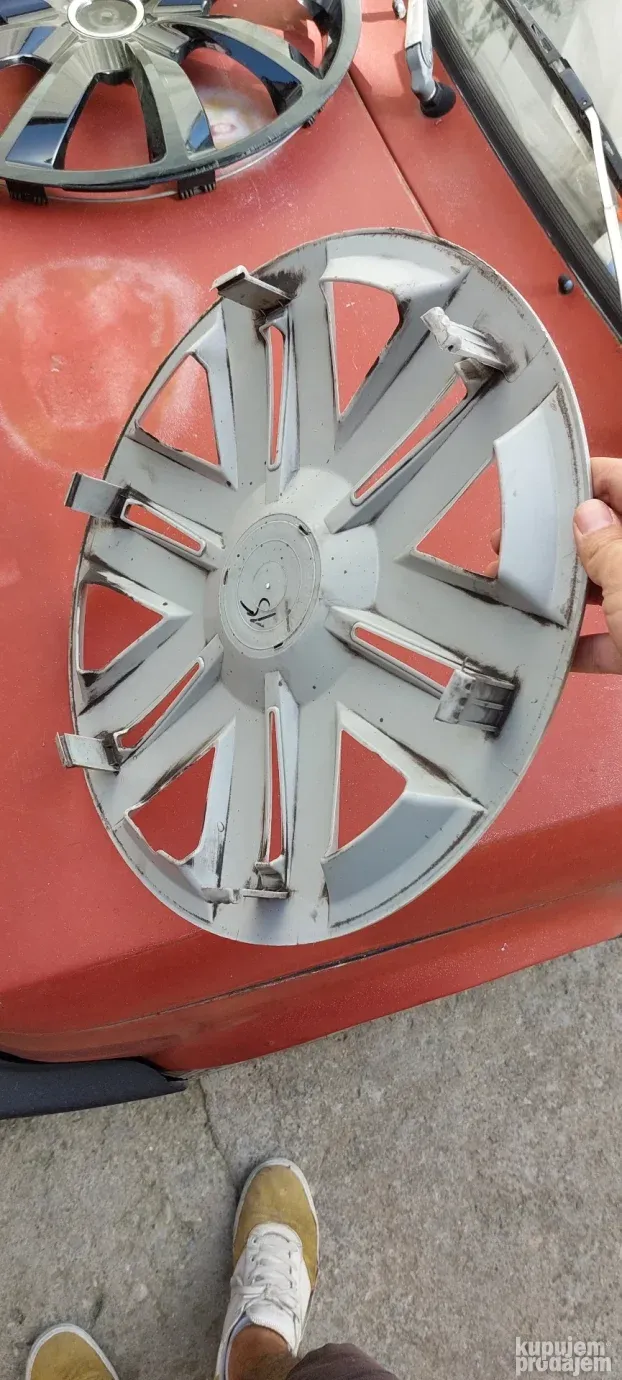 VW Ratkapna 15 in VW ratkapna R15 samo jedna model 2 - KupujemProdajem