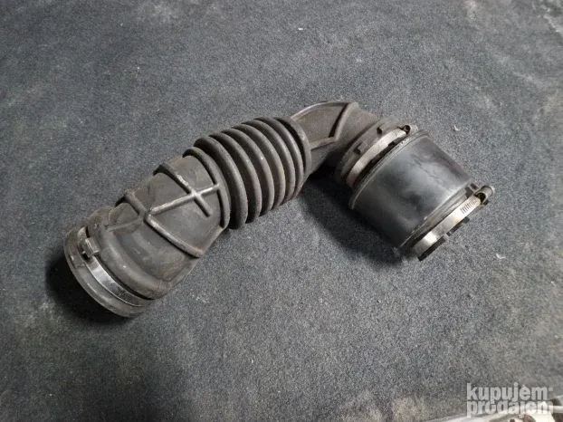 Crevo filter vazduha turbina 1.4 turbo Opel Mokka Trax - KupujemProdajem