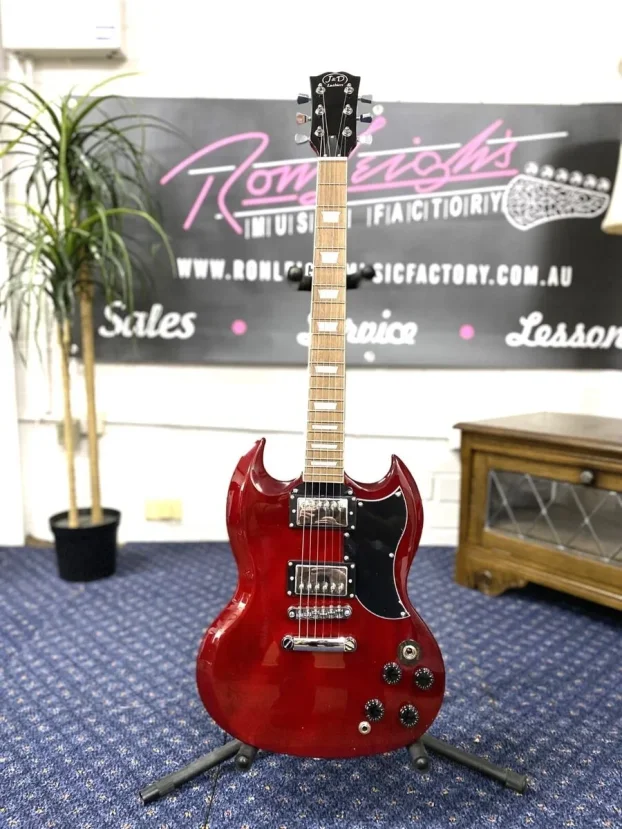 Savršena Legendarna GIBSON SG REPLIKA ( preko polovna košta ...