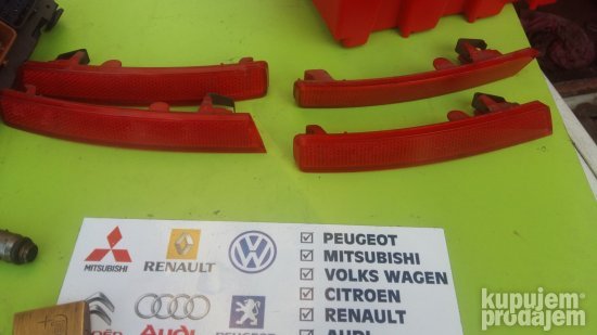 Alfa Romeo 147 macIje oko zadnjeg branika - KupujemProdajem