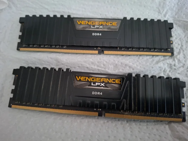 8Gb DDR4 Memorije ! SAMO NAJBOLjE KINGSTON i Samsung ! - KupujemProdajem
