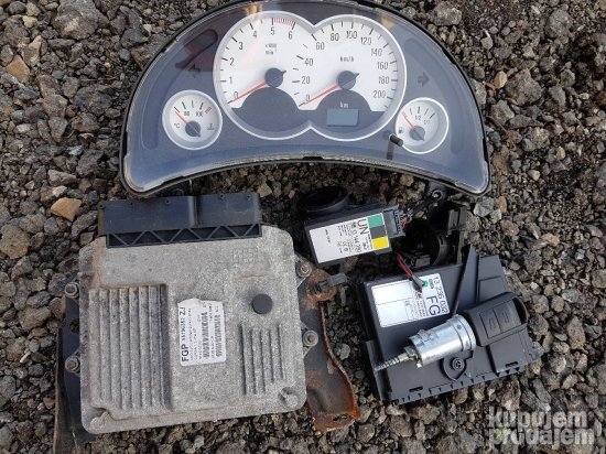 Kompjuter Opel Corsa C 1.3 CDTI 1.3CDTI Computer komp - KupujemProdajem