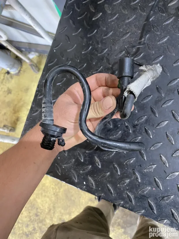 Vw audi Vakum crevo 1k0612041 - KupujemProdajem