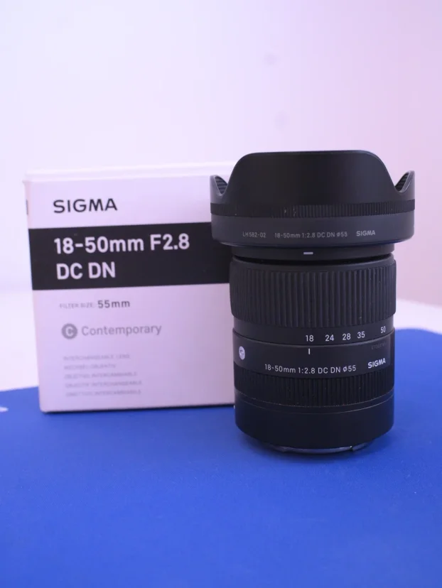 Sigma 18-50mm f2.8 Sony E + opciono adapter za Nikon Z - KupujemProdajem
