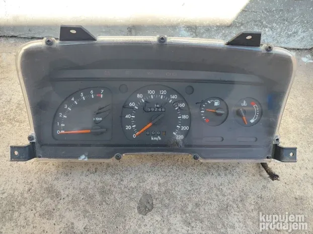 Instrument tabla Ford Escort Orion kilometar km sat eskort - KupujemProdajem