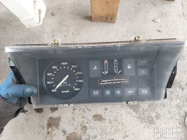Instrument tabla Ford Fiesta Mk2 kilometar km sat brzinomer - KupujemProdajem