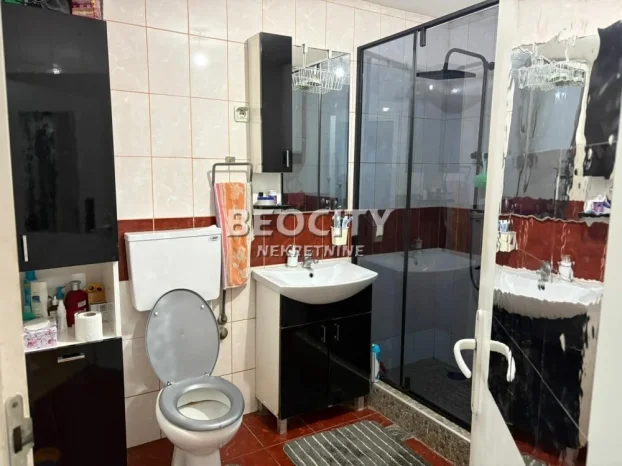 Trosoban stan na prodaju - Zage Malivuk, Kaluđerica, Grocka, Beograd ...