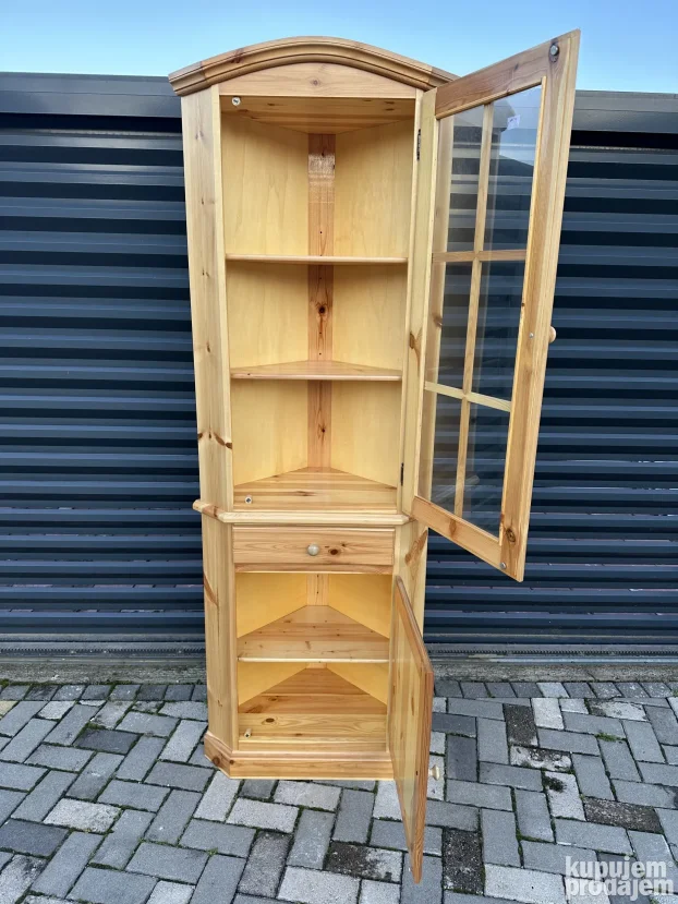 Drvena vitrina ugaona - KupujemProdajem