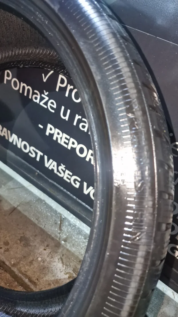 VREDESTEIN 245 35 r20 za sva godisnja doba 1 guma - KupujemProdajem