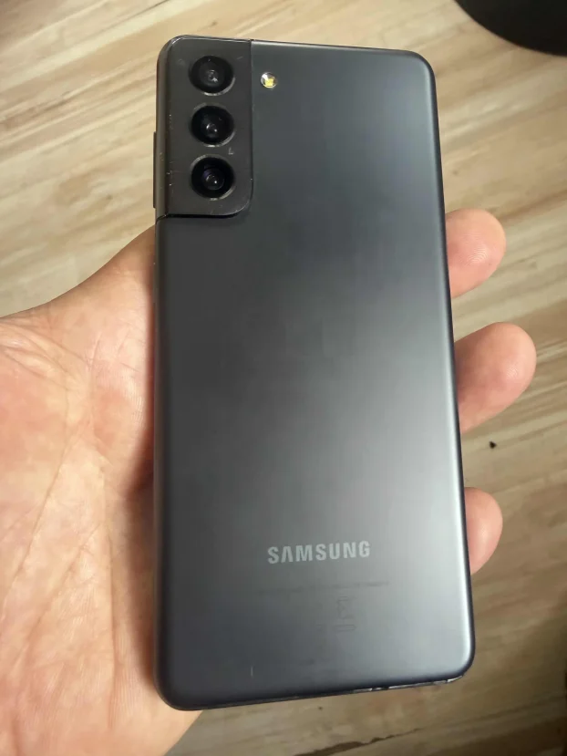 Samsung S21 5g 8gb baš dobar ! - KupujemProdajem