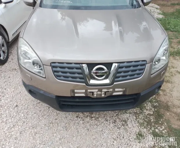 Farovi far levi desni Nissan Qasqai nisan kaskai - KupujemProdajem