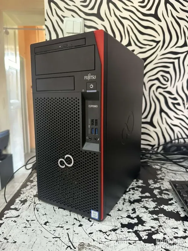 Fujitsu i3-7100 /8gb DDR4/128gb SSD/Intel HD/Win11 - KupujemProdajem