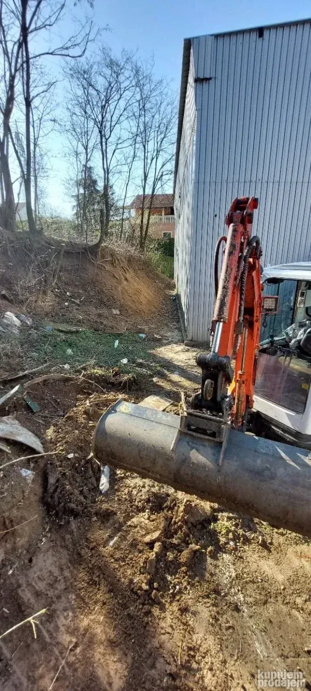 Iskopi zemlje Bager Mini bager Lupanje Betona Odvoz suta - KupujemProdajem