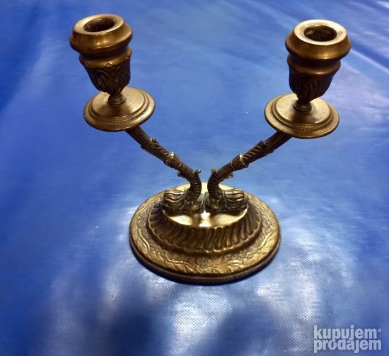 Mesingani stari dvokraki svecnjak - KupujemProdajem