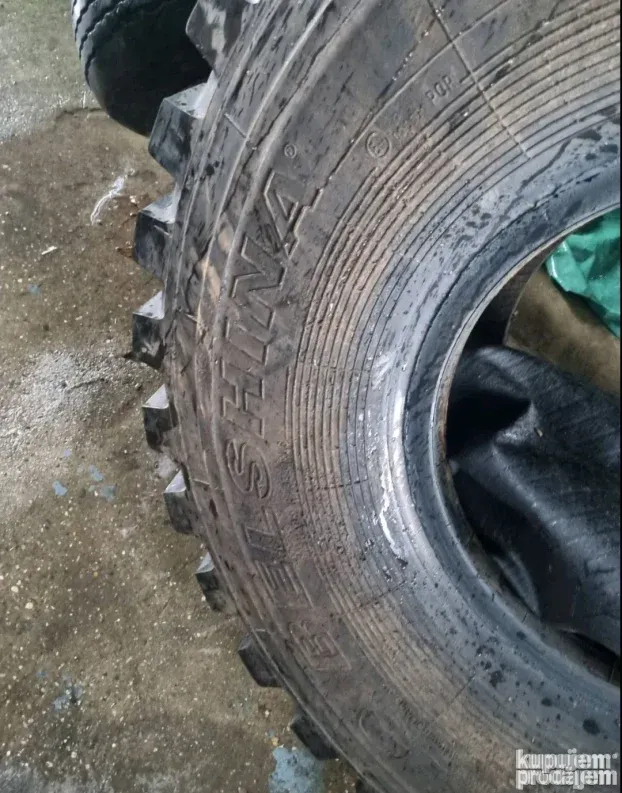 industrijska guma 16.00 r20 - KupujemProdajem